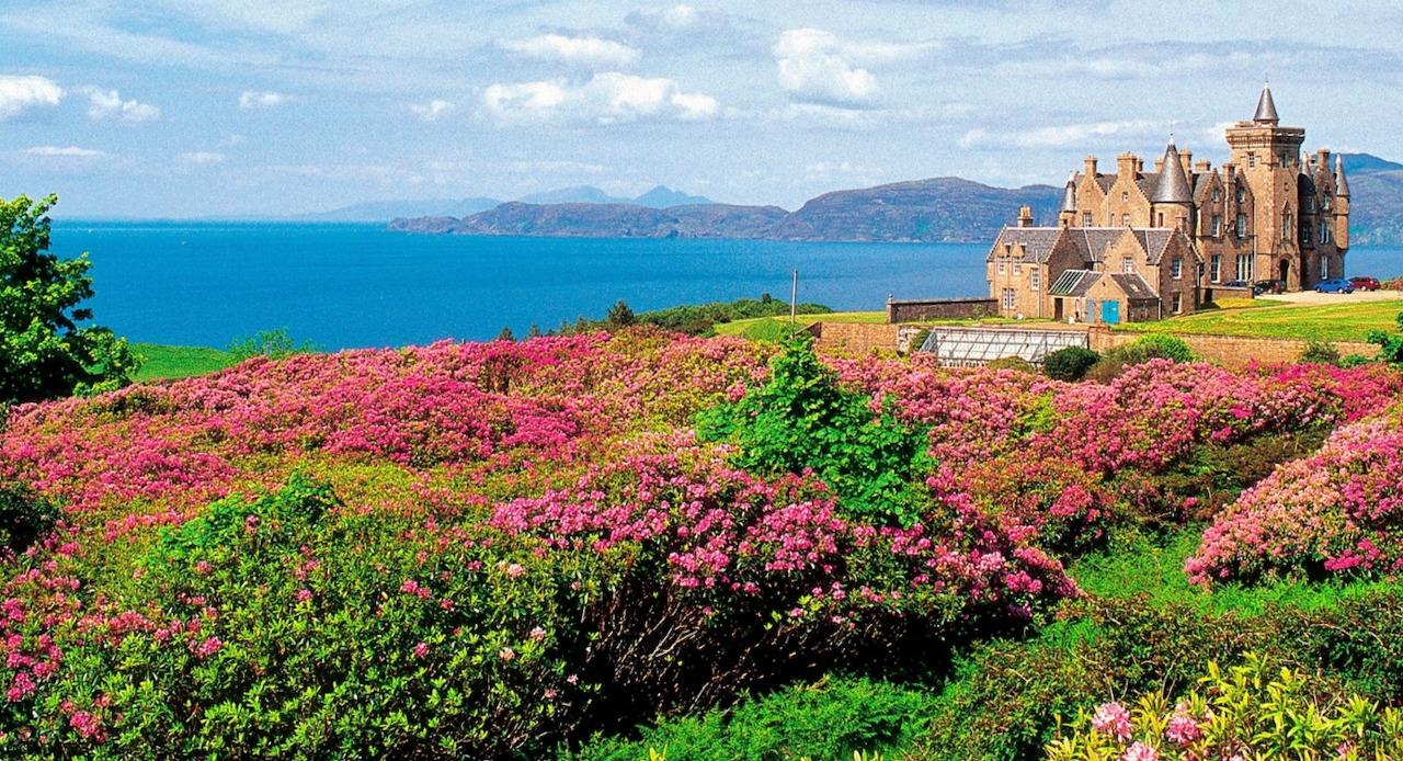 Gr. Britain Castle Palace