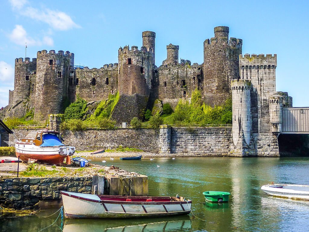 Castles | Nelly09