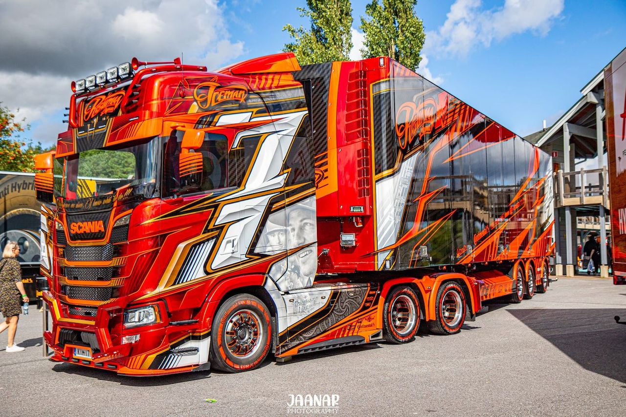 Lorries/Trucks | Sterob