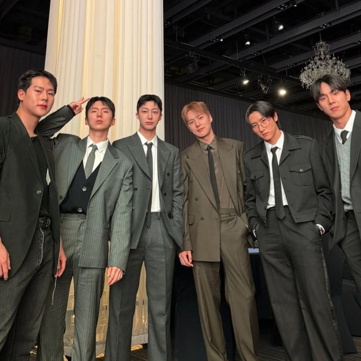 MONSTA X